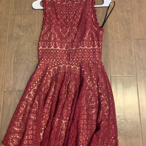 Jodi Kristopher | Dresses | Jodi Kristopher Dress Maroon And Tan ...